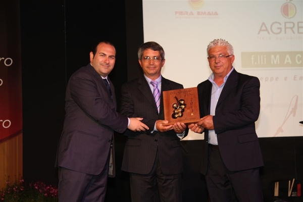 19° GRAPPOLO D’ORO E 18° GAROFANO D’ORO - Ragusa Oggi