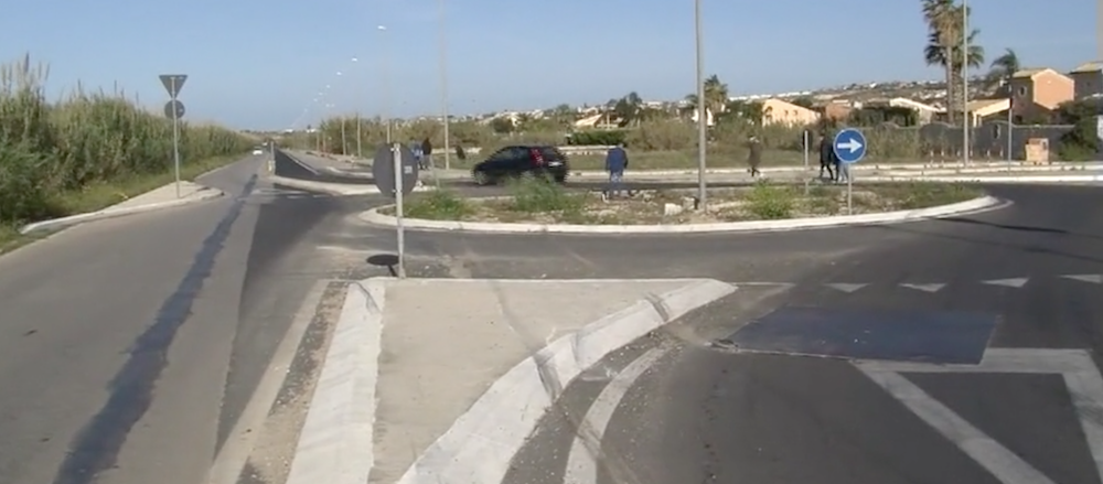 Forse la rotatoria di Marina di Ragusa, dove è morta Carla Barone ...