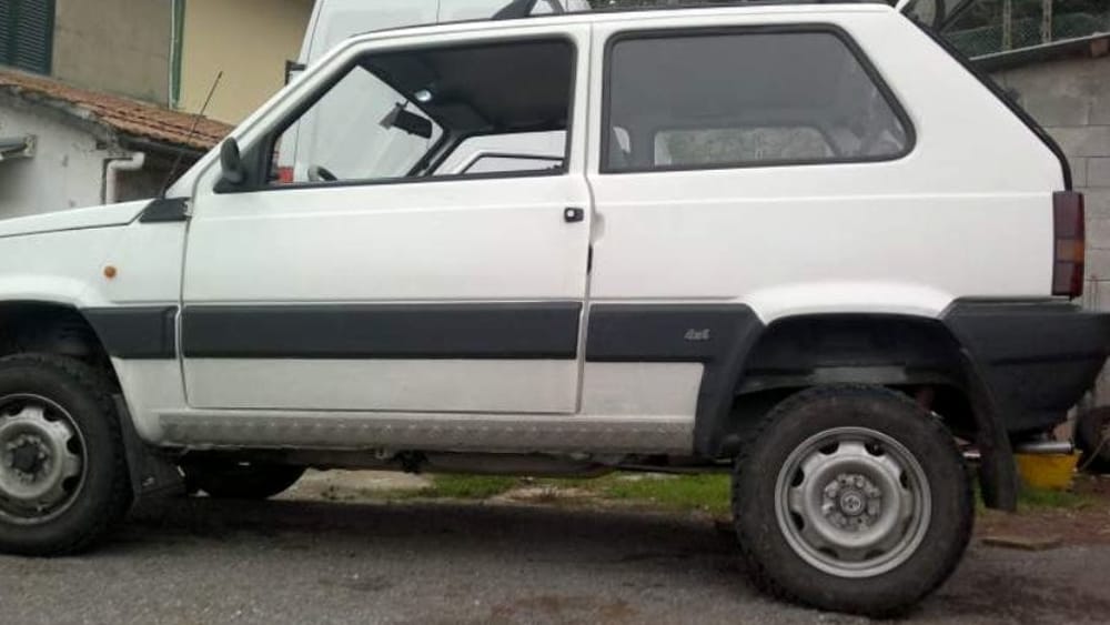 A Comiso e Vittoria finti operatori sanitari suonano a casa per fare ...