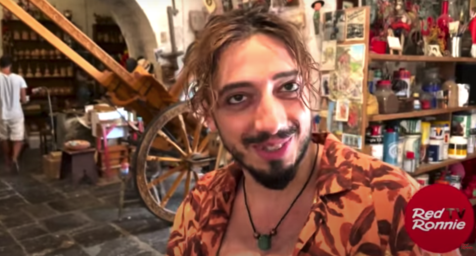 Red Ronnie a Ragusa Ibla intervista i carrettieri. VIDEO - Ragusa Oggi