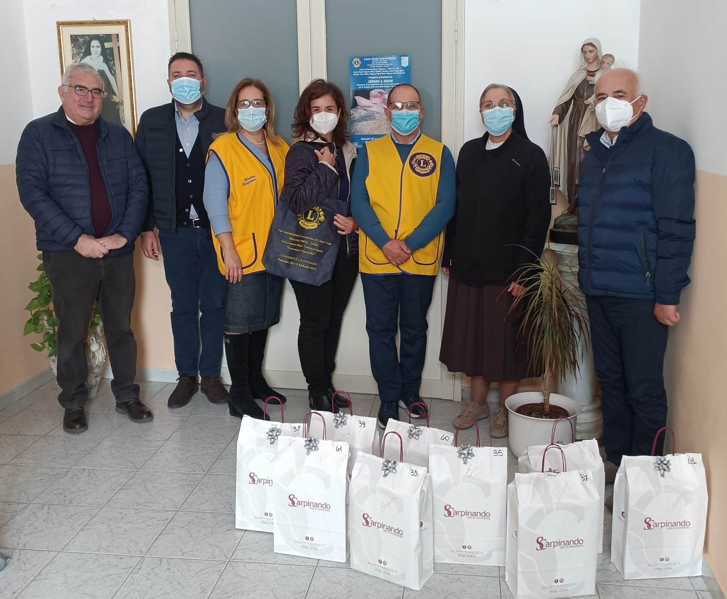 Modica, donazione dei Lions alle ragazze della comunità alloggio "Madre ...