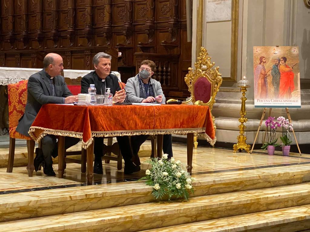 Il cardinale Grech ha relazionato sul Sinodo a Ragusa. La Chiesa del ...