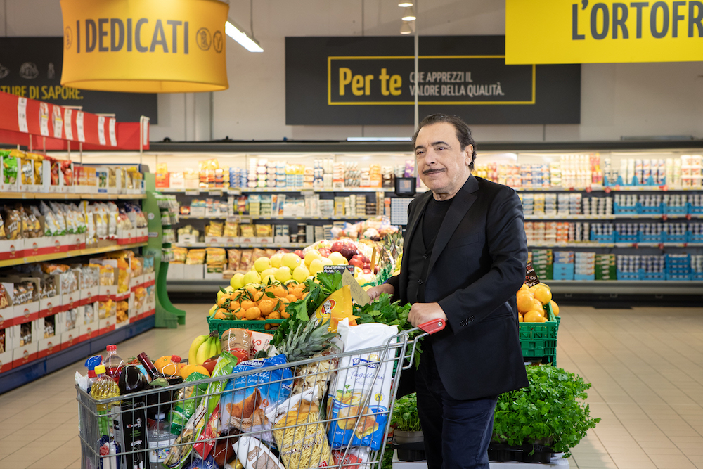 L'attore comico Nino Frassica rafforza il rapporto con ARD Discount ...