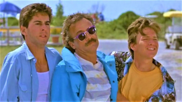 Per prendere i soldi vanno col morto a ritirare la pensione all'ufficio ...