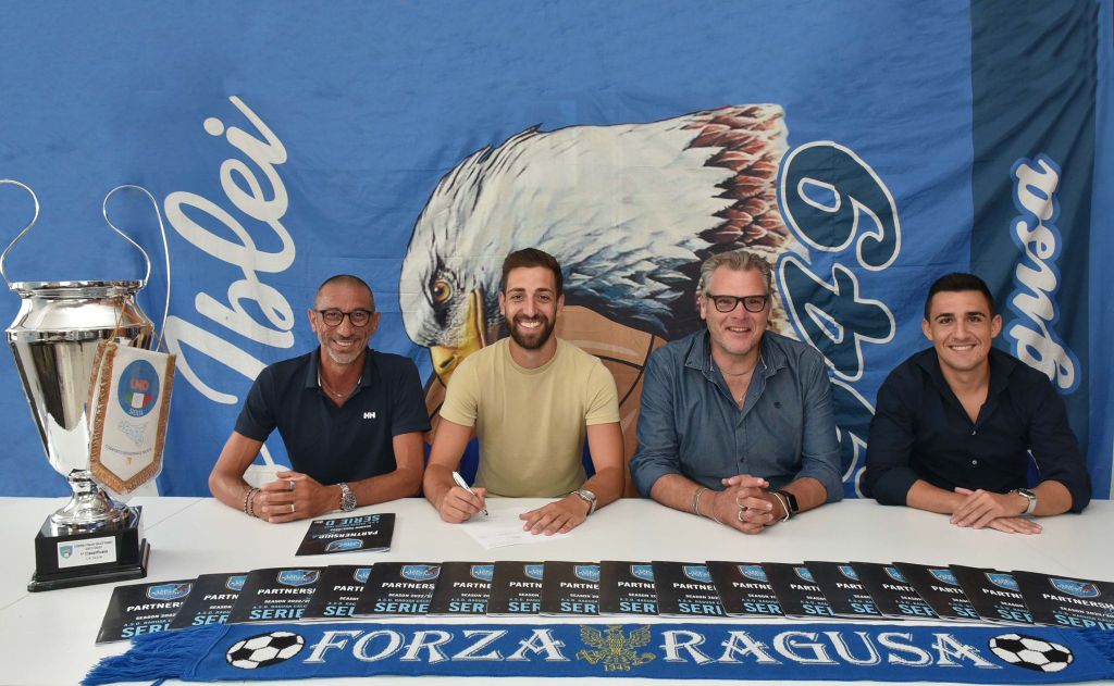 Asd Ragusa calcio: rinnovato il contratto con il capitano David Valenca ...