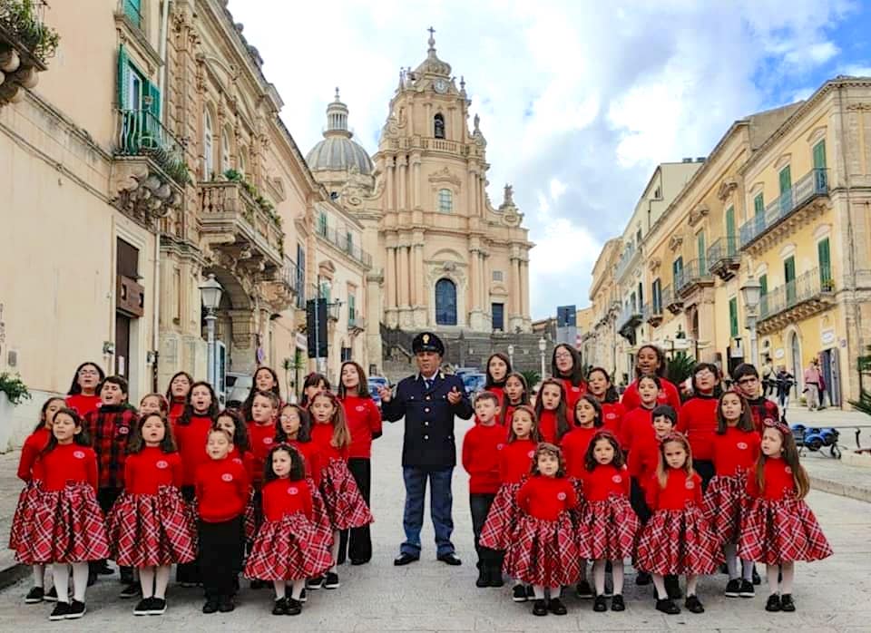 "A Ragusa": una canzone e un videoclip con i bambini del Coro Mariele ...