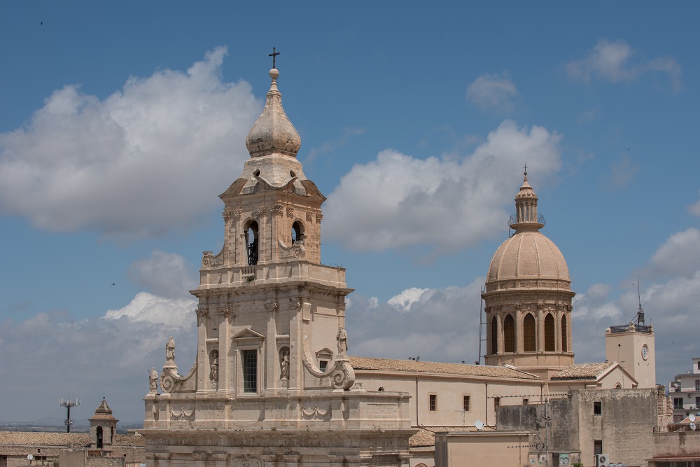 Comiso News - Conservare e valorizzare la basilica di Santa Maria delle ...