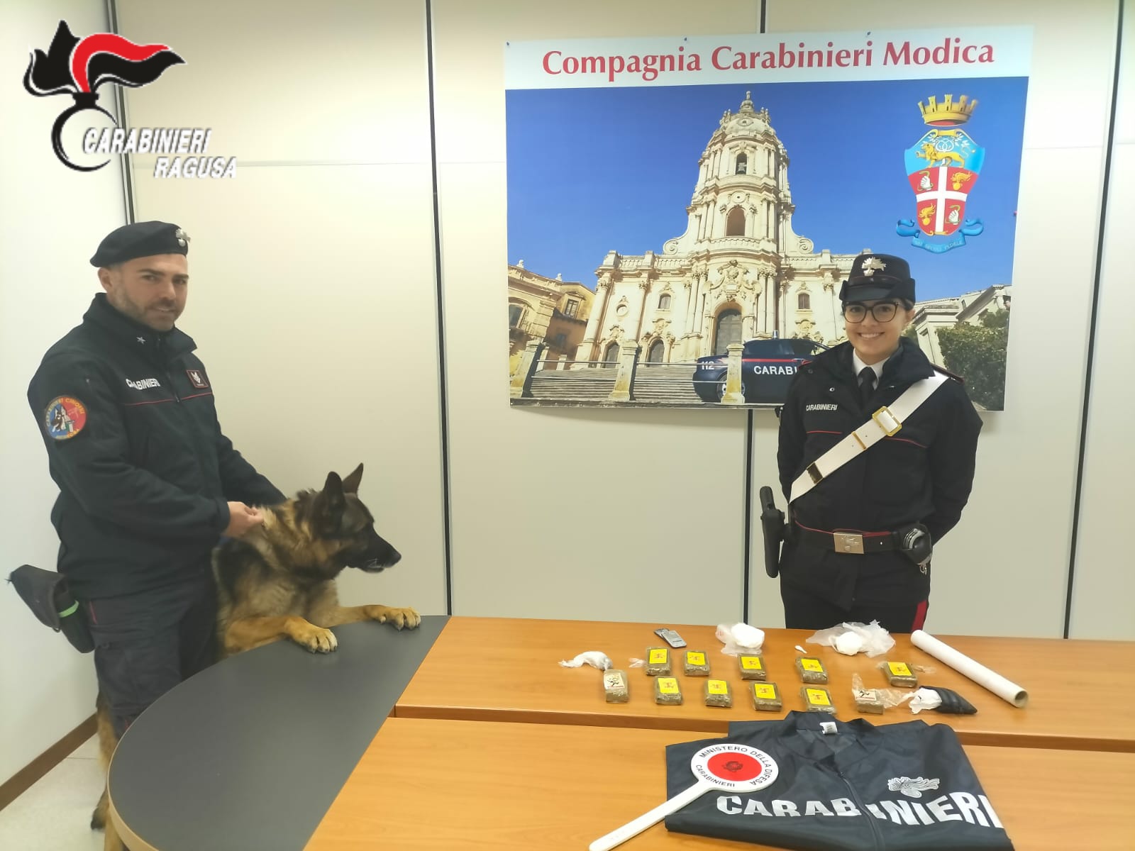 A Modica Riley e King i "quattro zampe" carabinieri, scovano uno ...