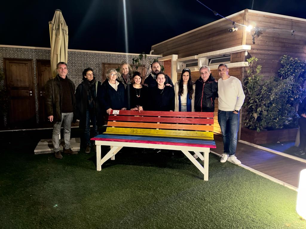 Verso il Ragusa Pride 2023: una panchina arcobaleno inaugurata a ...