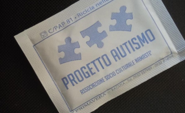 Le bustine di zucchero nei bar per sensibilizzare sull'Autismo. Un ...