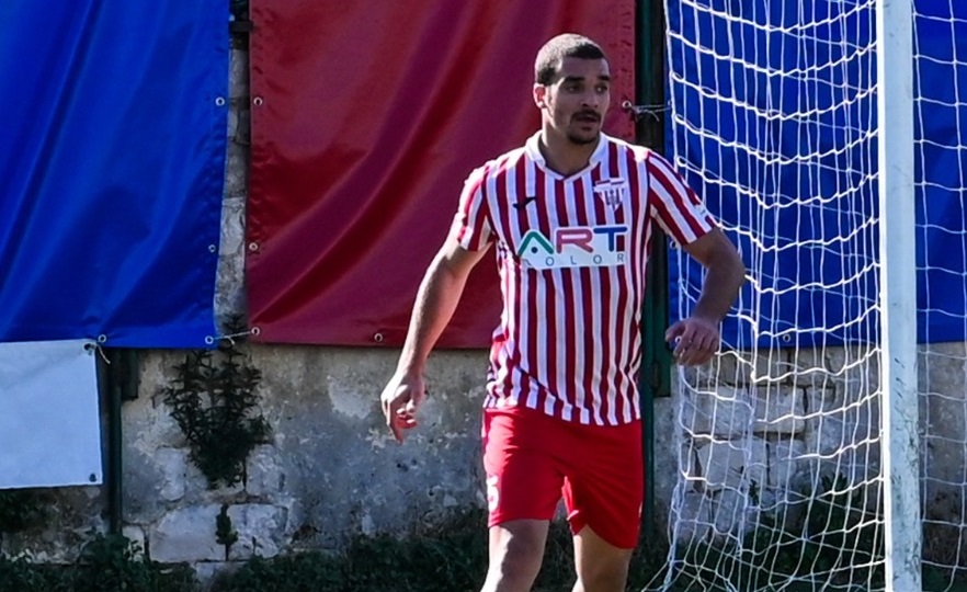 Vittoria Calcio, arriva la riconferma per il difensore Giuseppe ...