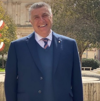 "Cari acatesi, servirvi è stato il più grande onore della mia vita”: il ...