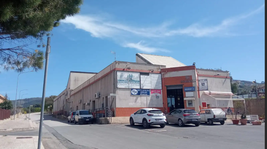 Il Centro commerciale di Chiaramonte non si vende più: ci sarà anche un ...