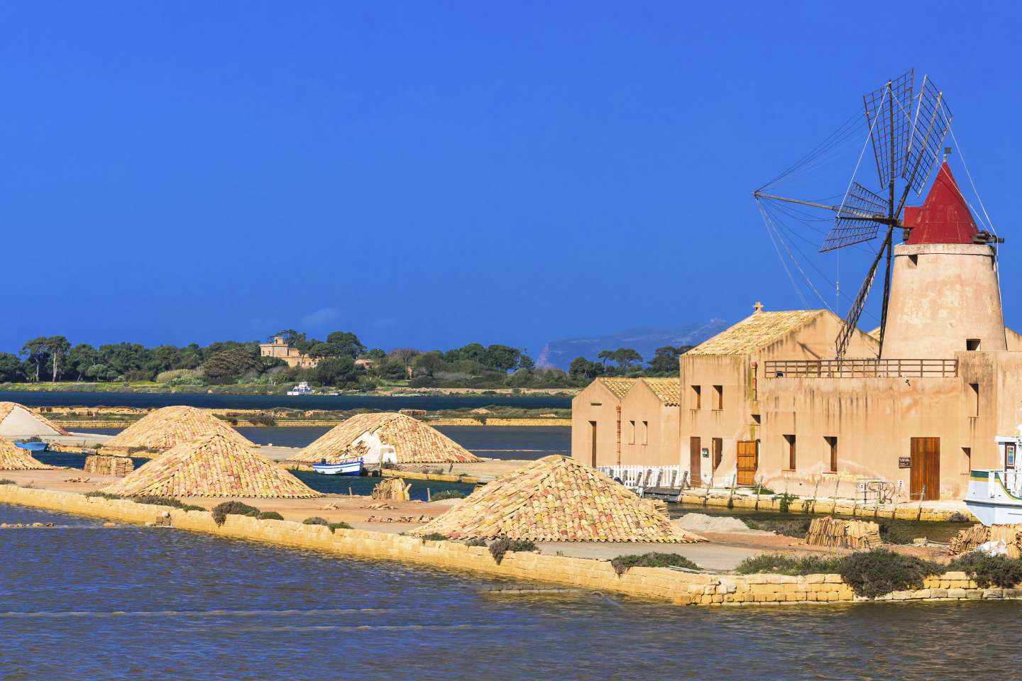 Marsala: ex marinaio a 100 anni va in bici ogni giorno - Ragusa Oggi