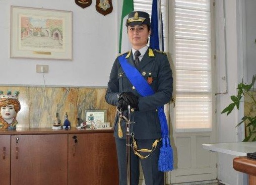 Il tenente Eleonora Perea nuovo comandante della GdF di Vittoria ...
