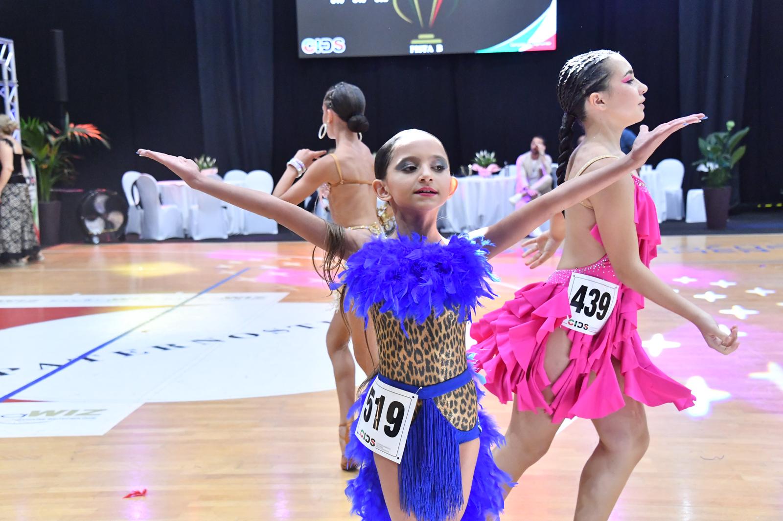 La magia della danza sportiva: l'iblea Marta Mishi conquista il quarto ...