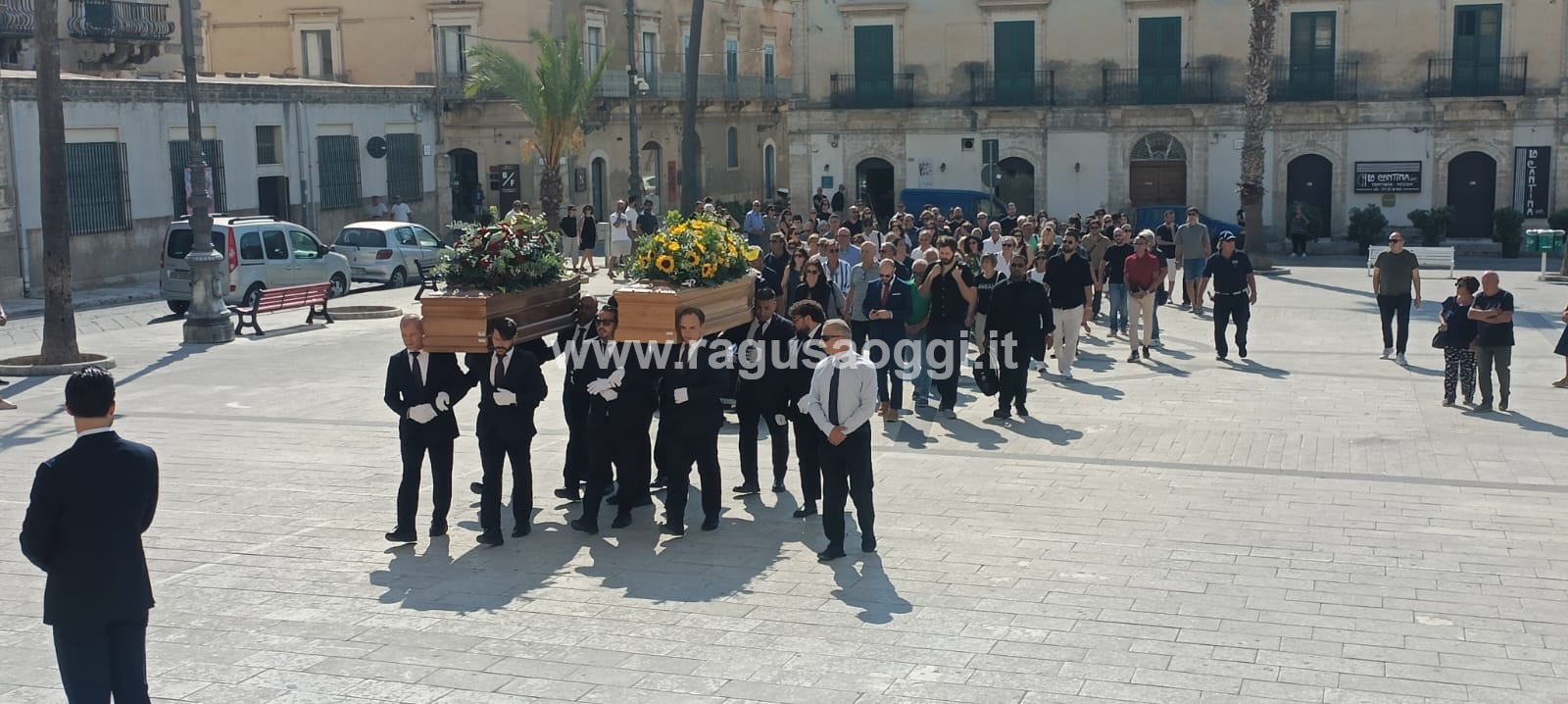 Funerale Martina Ruscica: commozione a Vittoria per l’insegnante ...