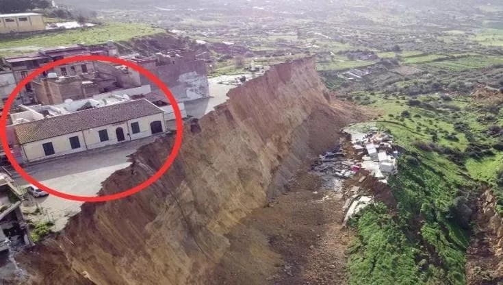 Niscemi, frana minaccia la biblioteca Marsiano - Ragusa Oggi